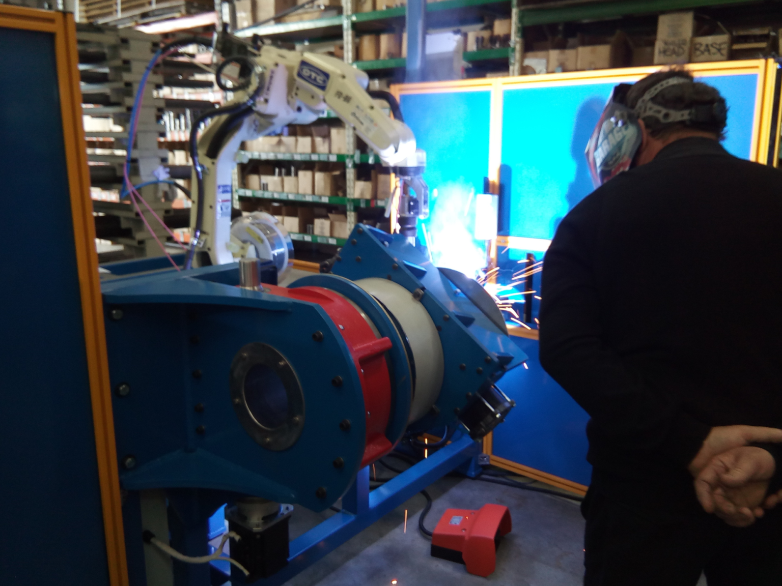 Custom Robotic Welding Cells | Autoa Robotic Welding
